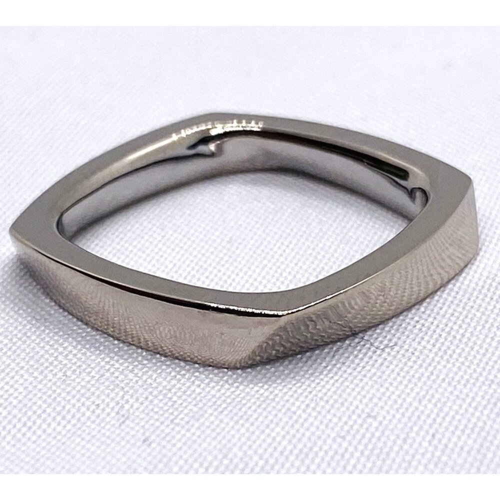 Tiffany & Co. 18k Gold Frank Gehry Torque Ring Size 6… - Gem
